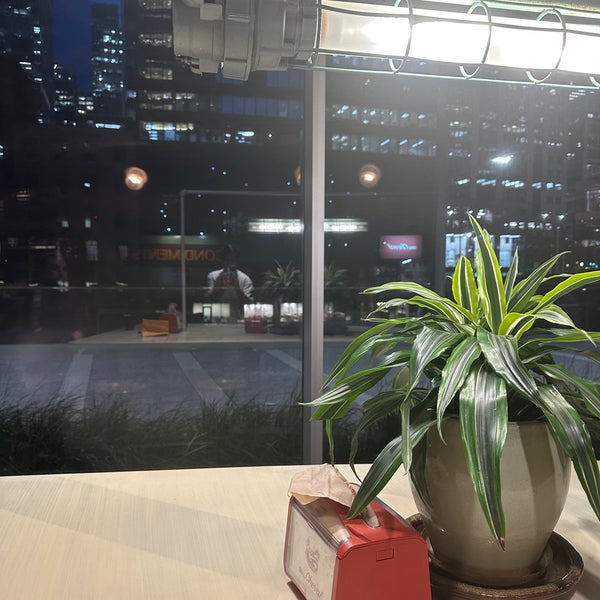 Small Cheval - West Loop - Chicago, IL