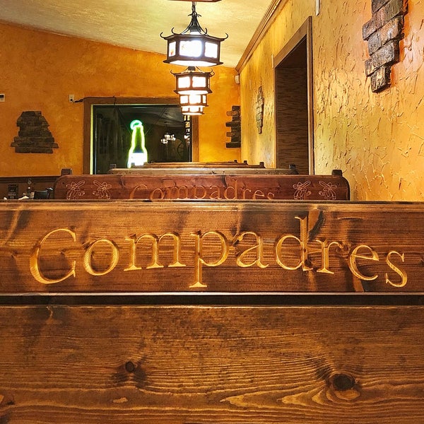 Compadres Restaurant - 10 tips