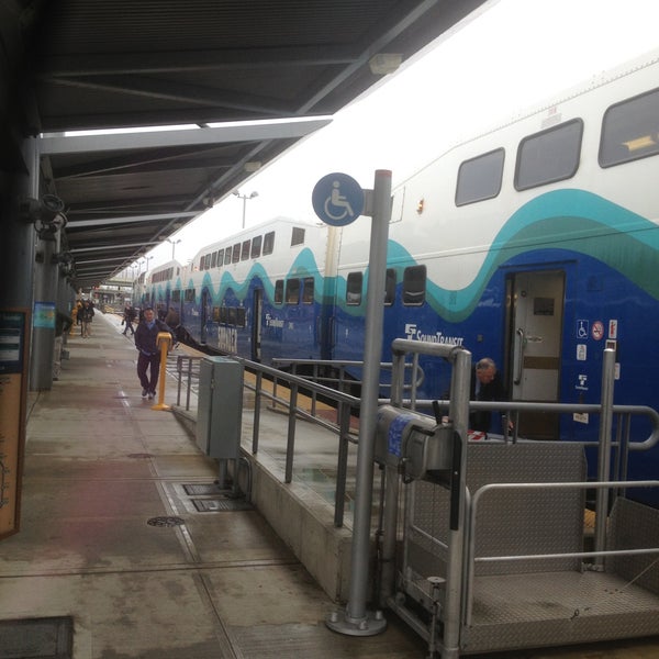 Everett Station - 3201 Smith Ave