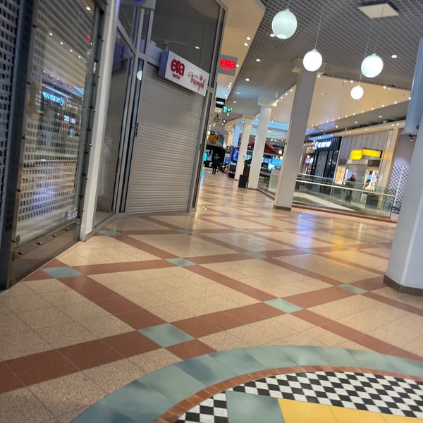 Photos at Farsta Centrum - Farsta - Farstagången 22