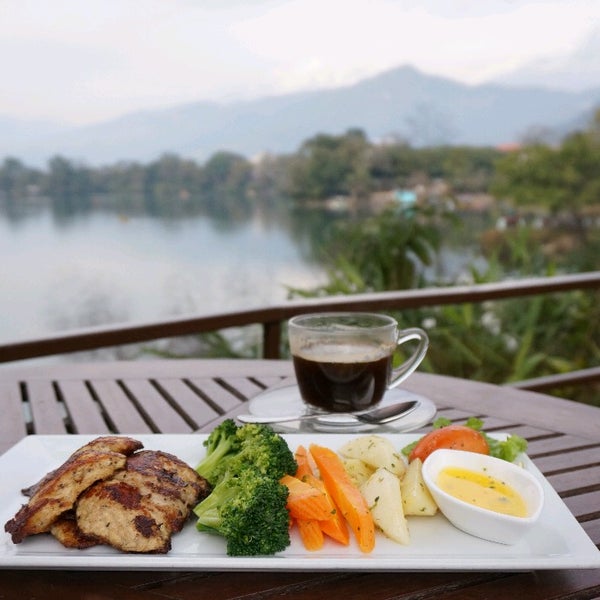 Fish Tail Lodge Pokhara - Hotel in Pokhara