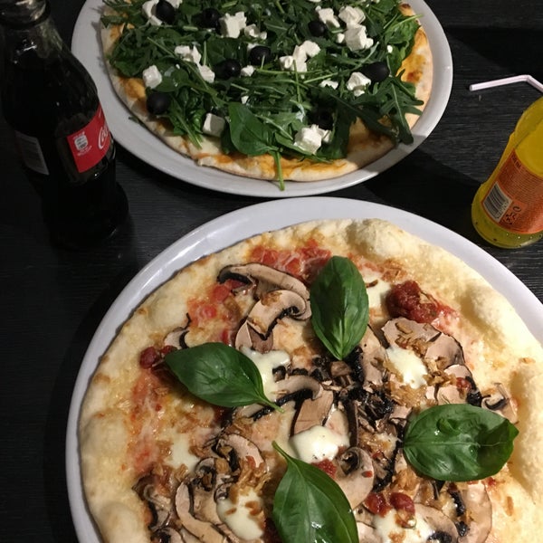 Charlie Pizza - Pizzeria