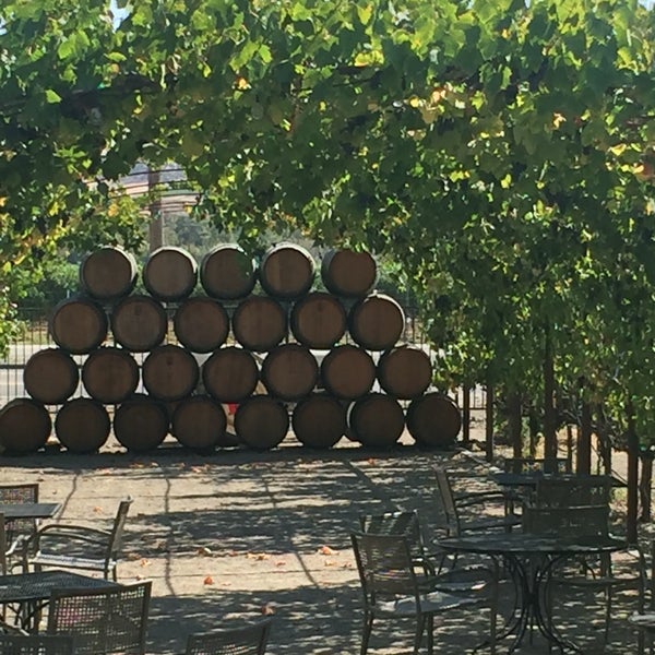 Photos at Crooked Vine/Stony Ridge Winery - 7 tips