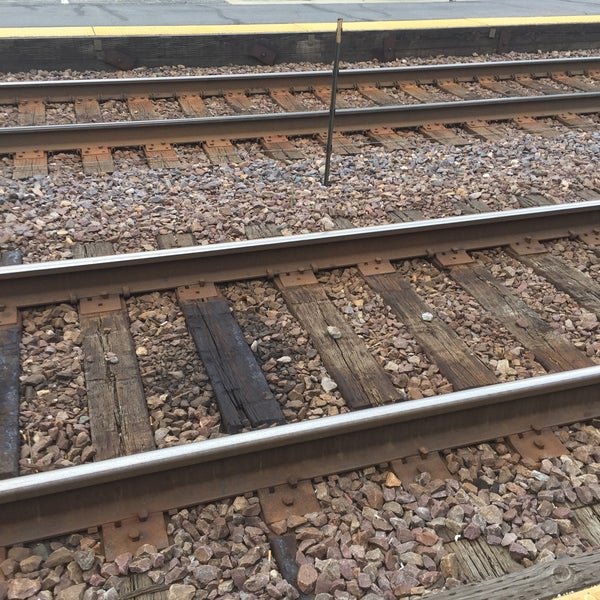 Photos at Metra - Geneva Station - Train Station in Geneva