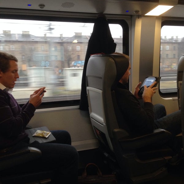 RJ 49 Wien-Budapest - Train in Wien