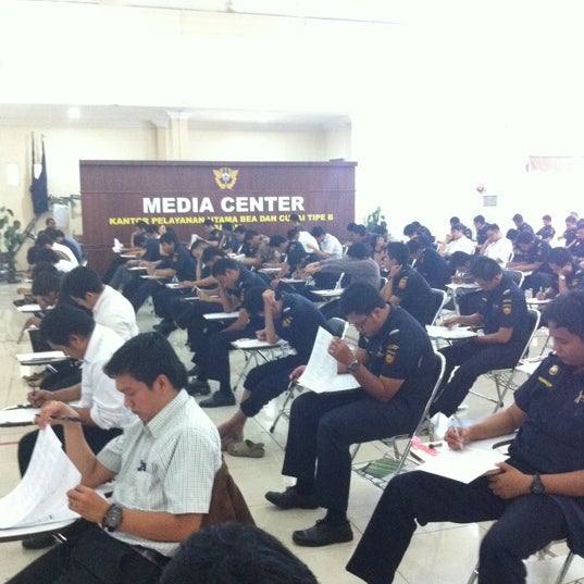 Aula Lantai III KPU Bea dan Cukai Tipe B Batam