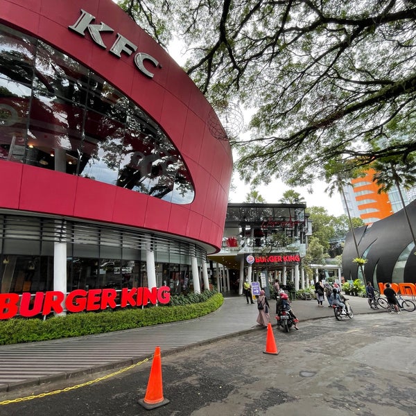 Photos at Cihampelas Walk (CiWalk) - Cipaganti - Bandung, Jawa Barat