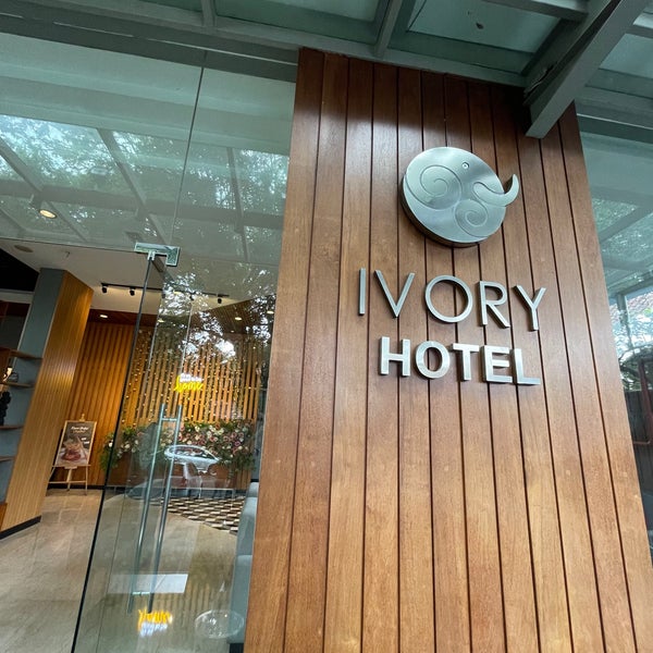 Ivory by Ayola Hotel - Jalan Bahureksa No.3