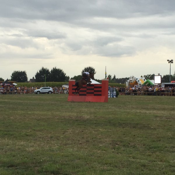 Jumping Eke terrein - Nazareth, Oost-Vlaanderen