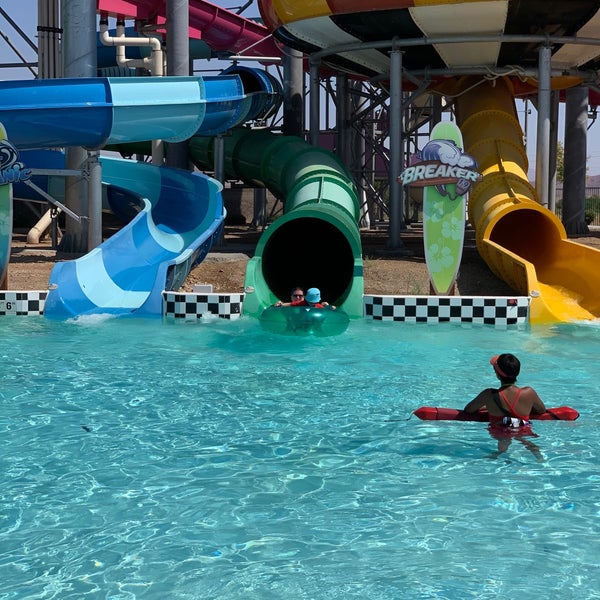 Cowabunga Bay Water Park Henderson Nv