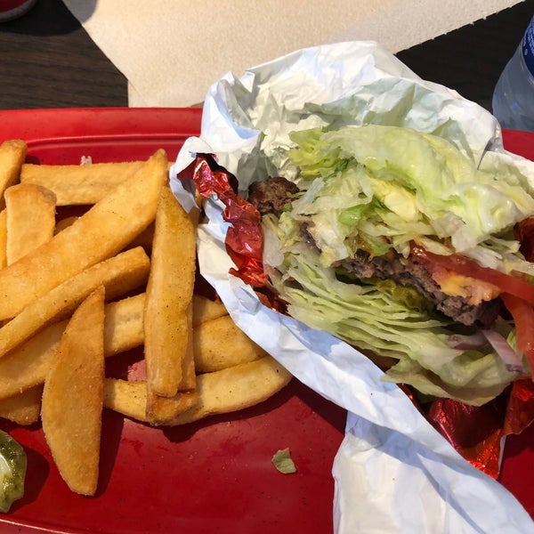 Red Robin Gourmet Burgers and Brews - Raleigh, NC