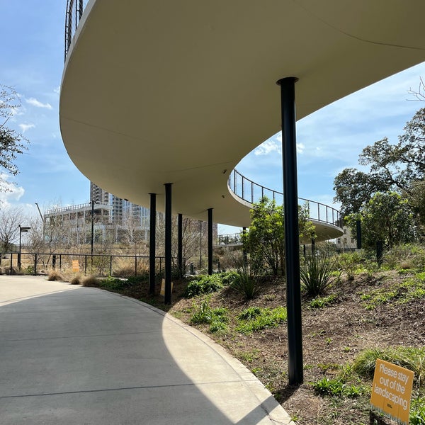 Waterloo Park - Park in Downtown Austin