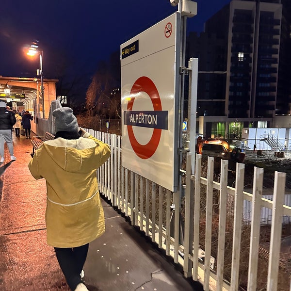 Alperton - 1 tip from 227 visitors