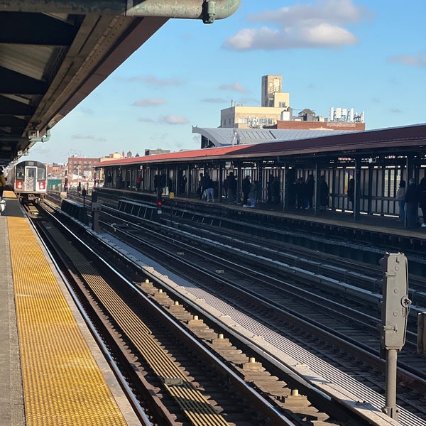Photos at MTA Subway - 74th St/Roosevelt Ave/Jackson Hts (7/E/F/M/R ...