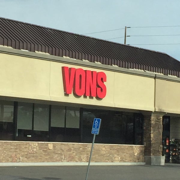 VONS - Grocery Store