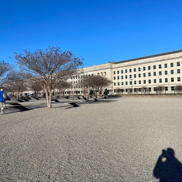 The Pentagon 9/11 Memorial - Monument in The Pentagon