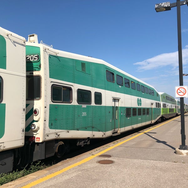 Durham College Oshawa GO Station - 915 Bloor St. W.