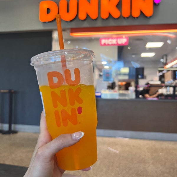 Dunkin' - University Village - Little Italy - 750 S Halsted St ...