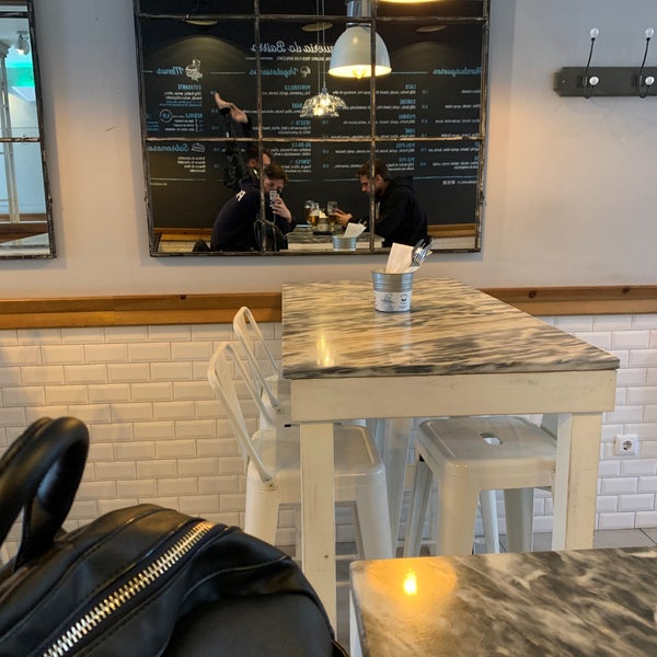 Hamburgueria do Bairro - Burger Joint in Lisboa