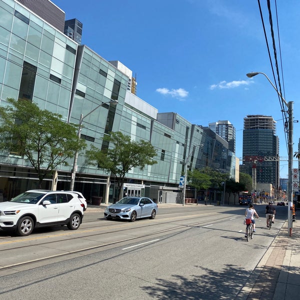 George Vari Engineering and Computing Centre - Downtown Toronto ...
