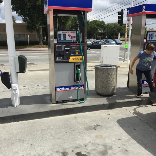 Rotten Robbie - Fuel Station in West Valley