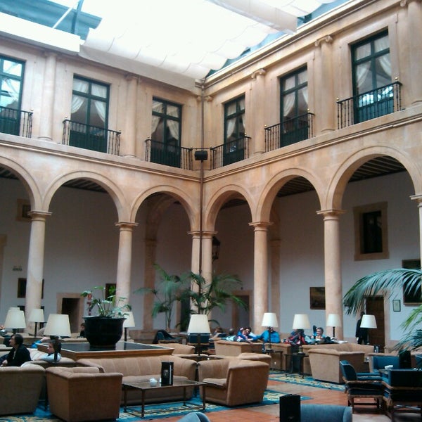 Hotel Parador de Lerma - Plaza Mayor, 1