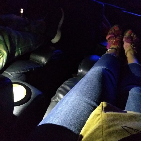 Hoyts Premium Class - Movie Theater in Buenos Aires