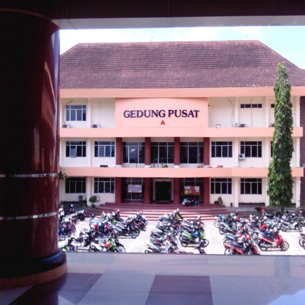 Gedung Auditorium dan Perpustakaan UPY - College Auditorium in Yogyakarta