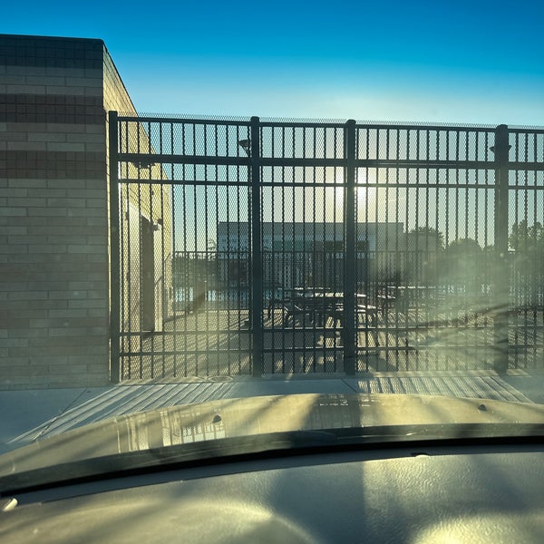 Johansen High School Pool - Swimming Pool