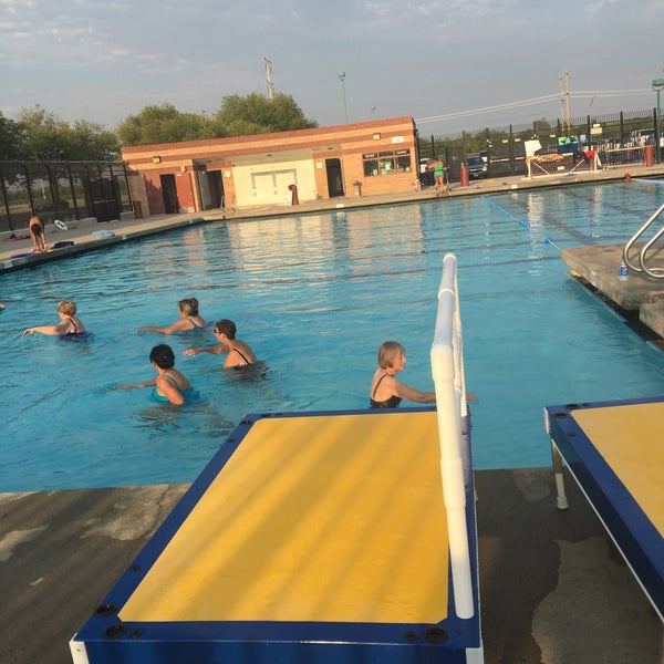 Johansen High School Pool - Pool