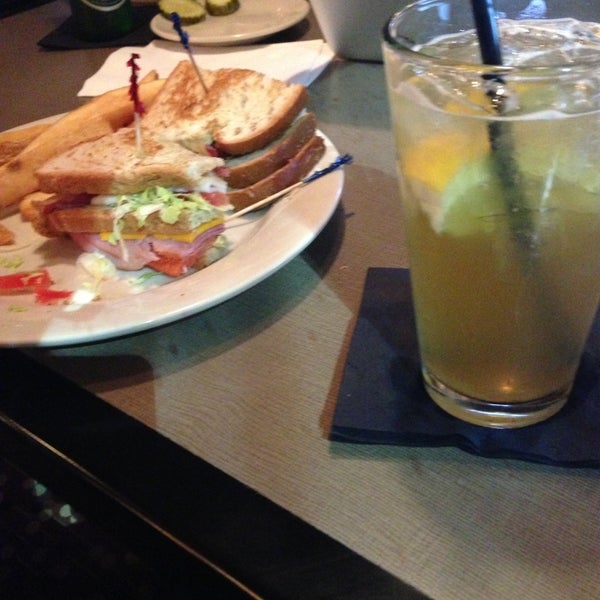 Bennigan's Grill & Tavern - Northwest Elgin - 22 tips from 964 visitors