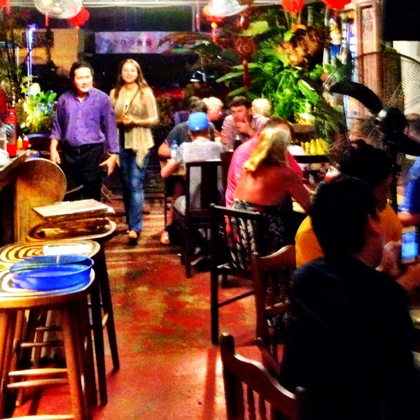 Living Room Bistro & Cafe - 43-C Jalan Batu Ferringhi