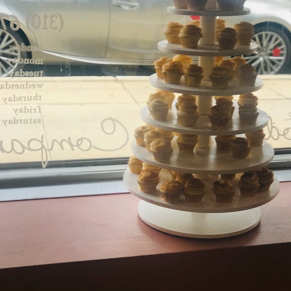 Good Cake Company - 323 E Hillcrest Blvd