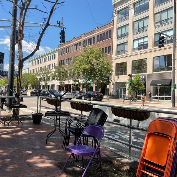 Central Square - Neighborhood