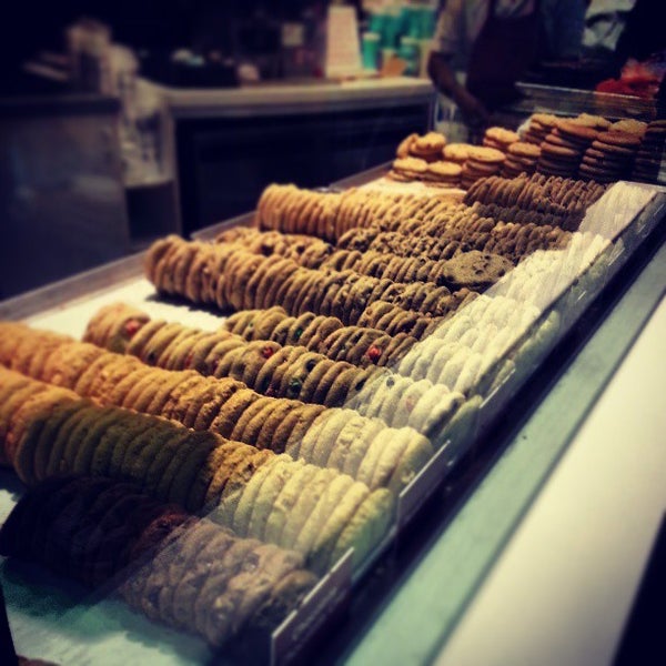 Diddy Riese - Westwood Village - 926 Broxton Ave