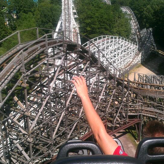 Rolling Thunder Six Flags
