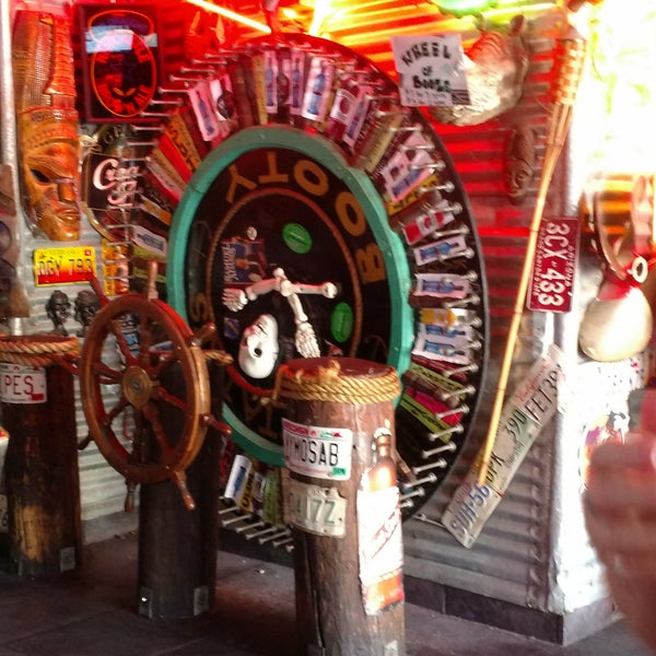 Photos at Giligin's Sand Bar & Shrimp Hut and Chuey's Midget Dwarf Bar ...