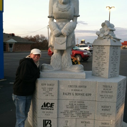 Alice The Goon Statue - Chester, IL