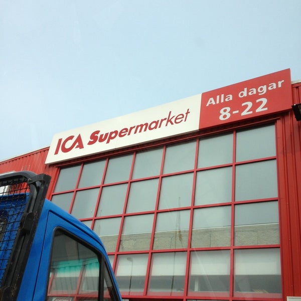 ICA Supermarket Ektorp - Grocery Store