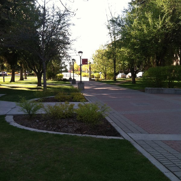 Sutton Hall - College Academic Building in Cheney