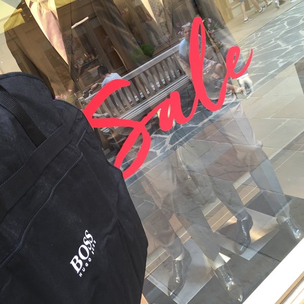 Hugo Boss Factory Store - Maasmechelen - Maasmechelen, Limburg