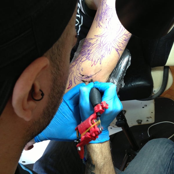 Freak Tattoo Studio - Tattoo Parlor in Beşiktaş