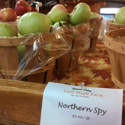 Lone Maple Farm - Southside - 2 tips from 80 visitors