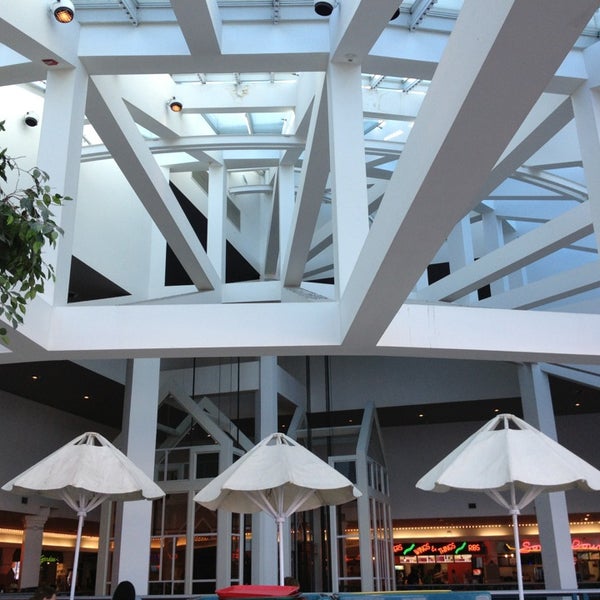 Photos at Anchorage 5th Avenue Mall - Shopping Mall in Downtown Anchorage