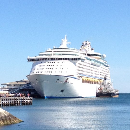 Station Pier - Waterfront Pl