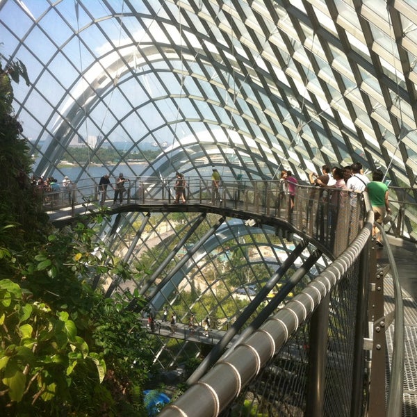 Cloud Walk - Bridge in Singapore