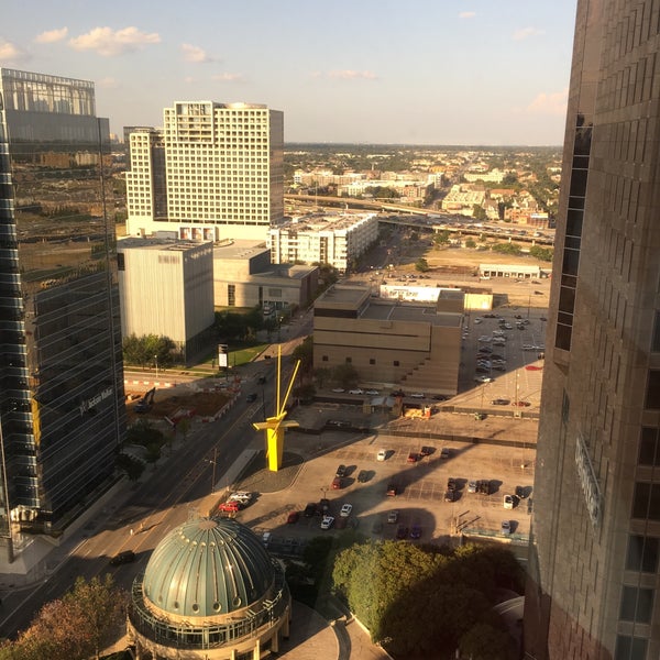 CBRE, Inc. - Office in Dallas