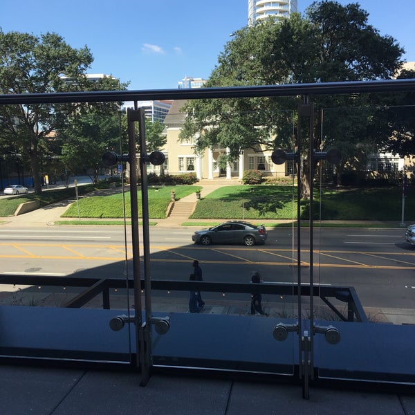 CBRE, Inc. - Office in Dallas