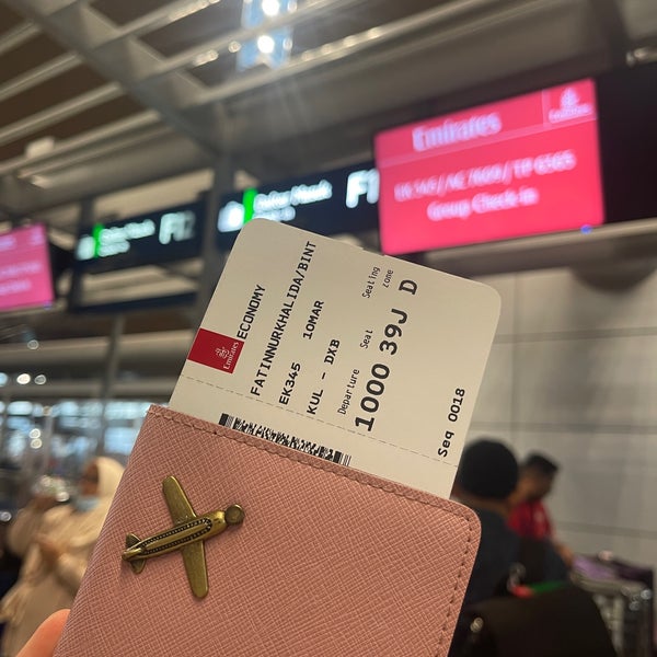 Emirates Check-In Counter (G) - 4 tips from 455 visitors