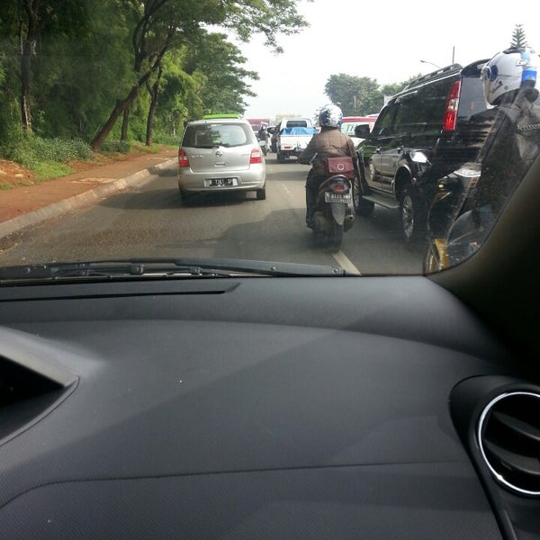 Jalan raya bsd - Tangerang, Banten